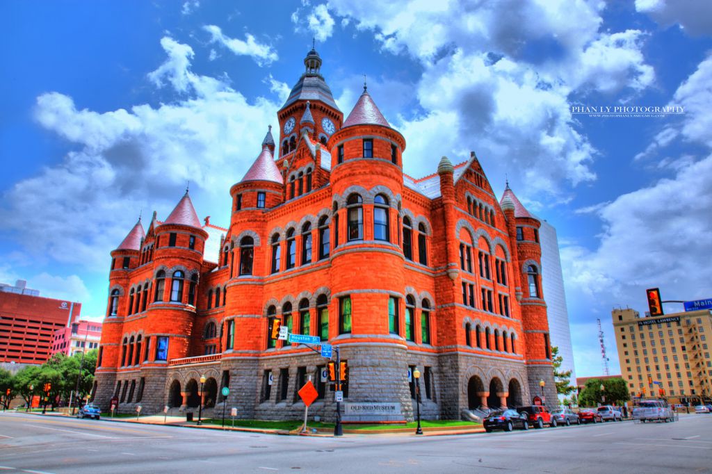 West End Walk (Self Guided), Dallas, Texas