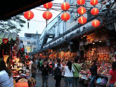 Walking Tour: Popular Markets in Beijing, Beijing, China