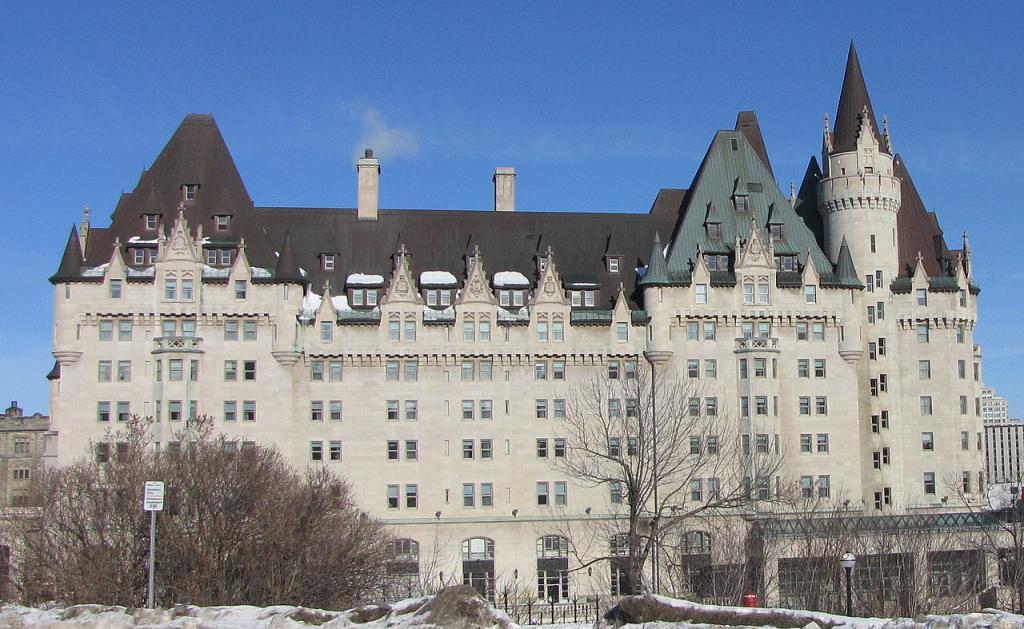 Historical Buildings Walking Tour (Self Guided), Ottawa, Canada
