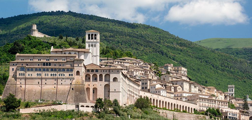 Assisi Introduction Walking Tour (Self Guided), Assisi, Italy