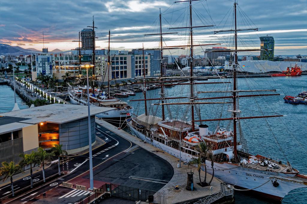 Las Palmas Port Area Walk (Self Guided), Las Palmas de Gran Canaria, Spain