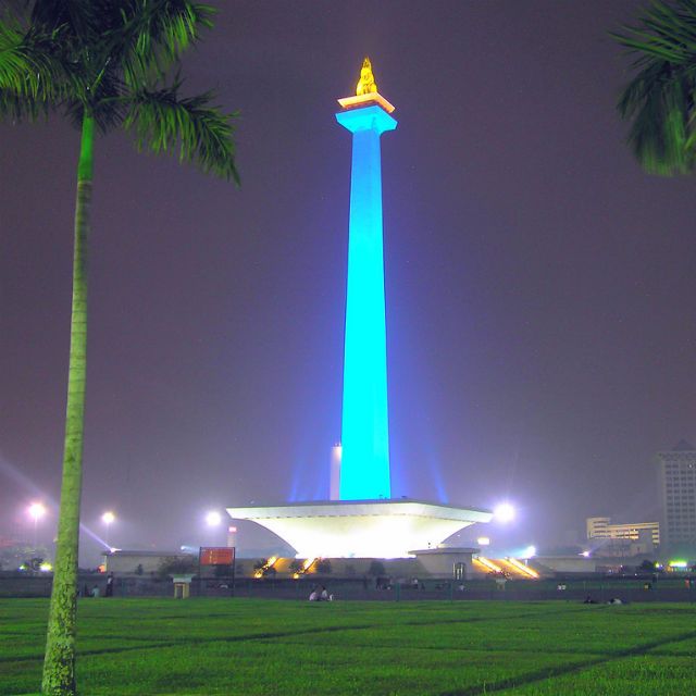 5 Self-Guided Walking Tours in Jakarta, Indonesia + Maps