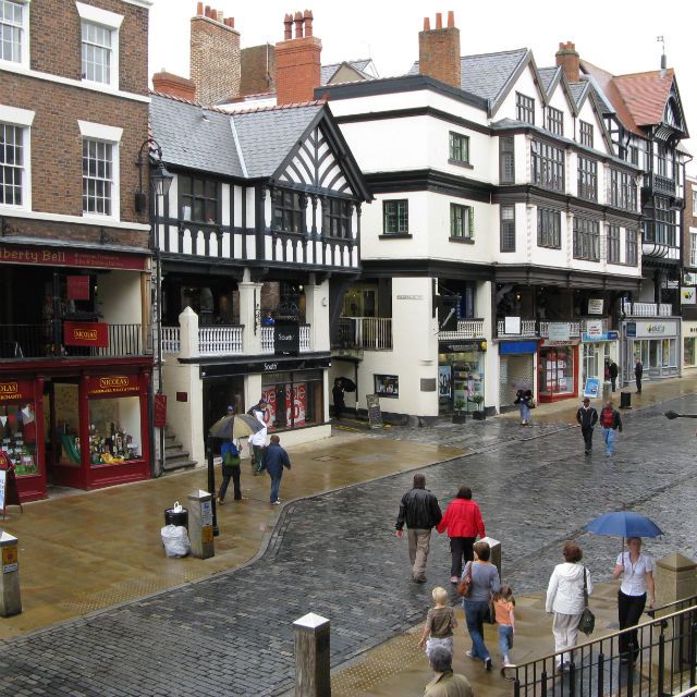 3 Self-Guided Walking Tours in Chester, England + Maps