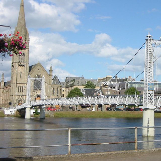 2 Self-Guided Walking Tours in Inverness, Scotland + Maps