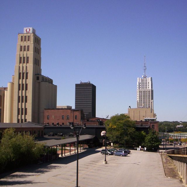 2 Self-Guided Walking Tours in Akron, Ohio + Maps