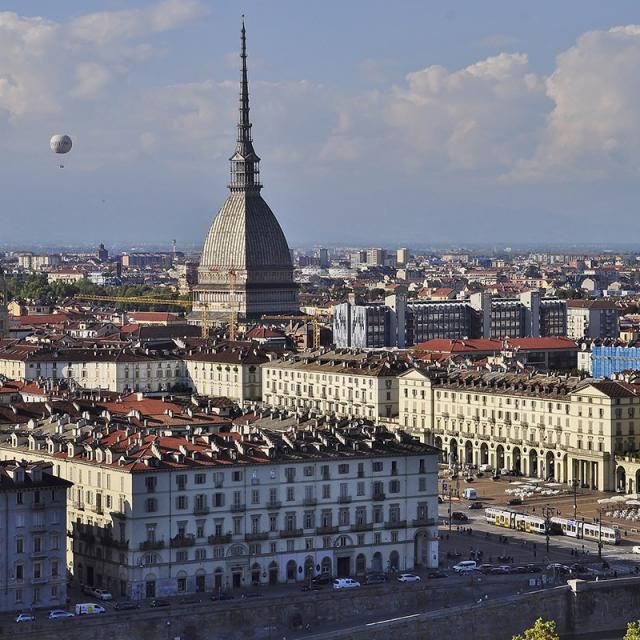 2 Self-Guided Walking Tours in Turin, Italy + Maps
