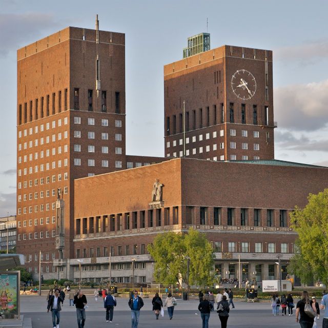 8 Self-Guided Walking Tours in Oslo, Norway + Maps