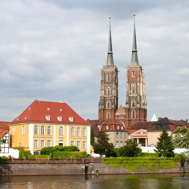 2 Self-Guided Walking Tours in Wroclaw, Poland + Maps