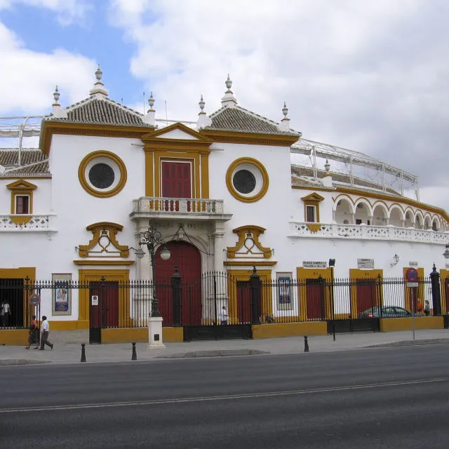 3 Self-Guided Walking Tours in Seville, Spain + Maps