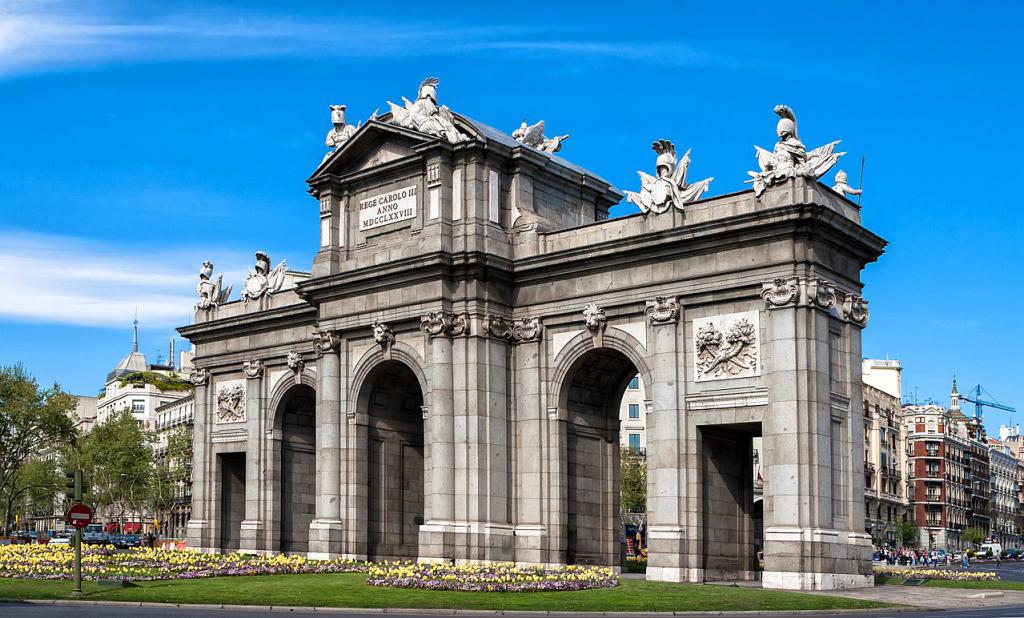 Puerta de Alcala (Alcala Gate), Madrid