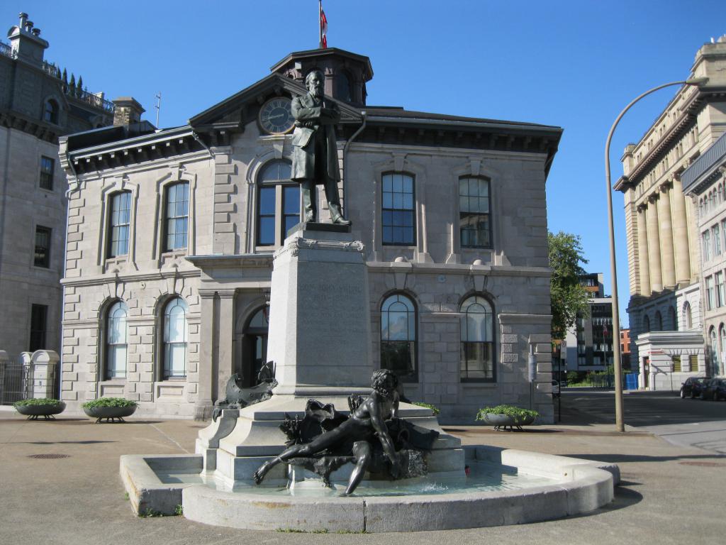 Allan Building, Montreal