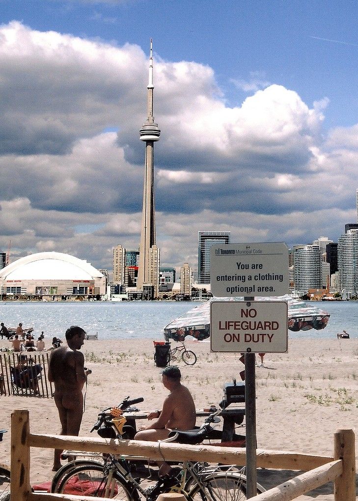 Hanlan's Point Beach, Toronto