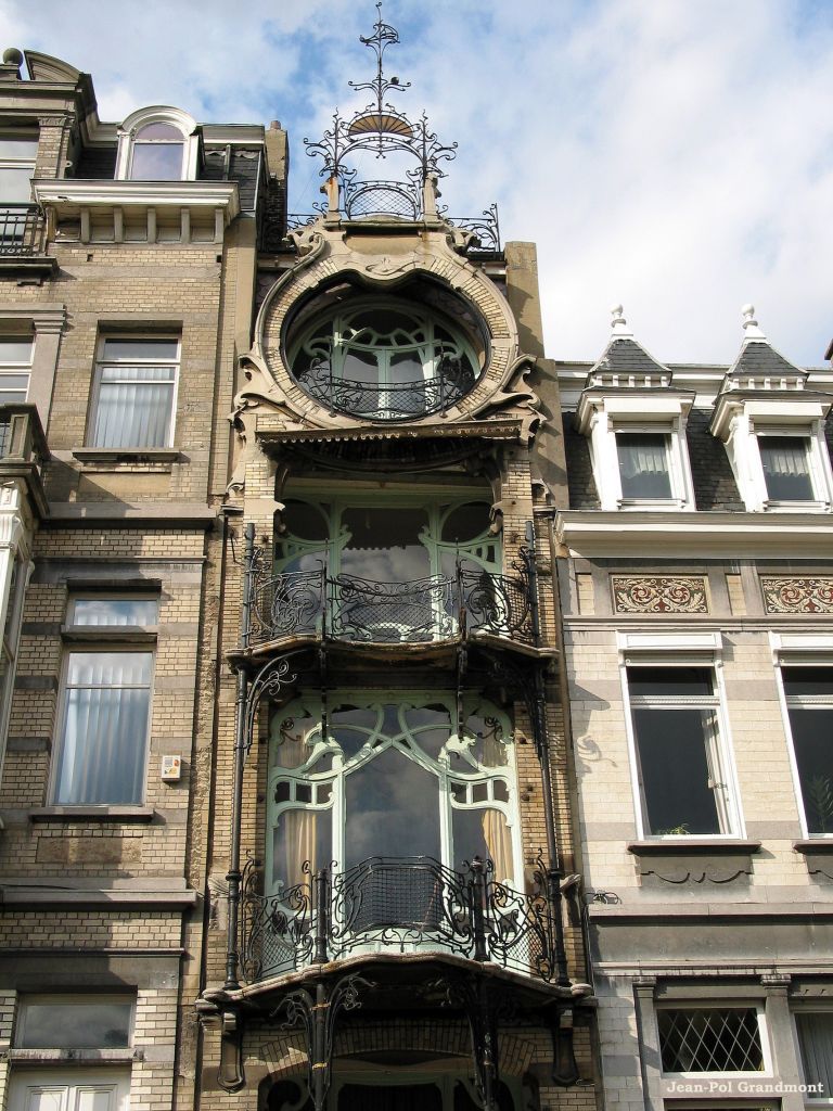 Maison Saint-Cyr (Saint-Cyr House), Brussels