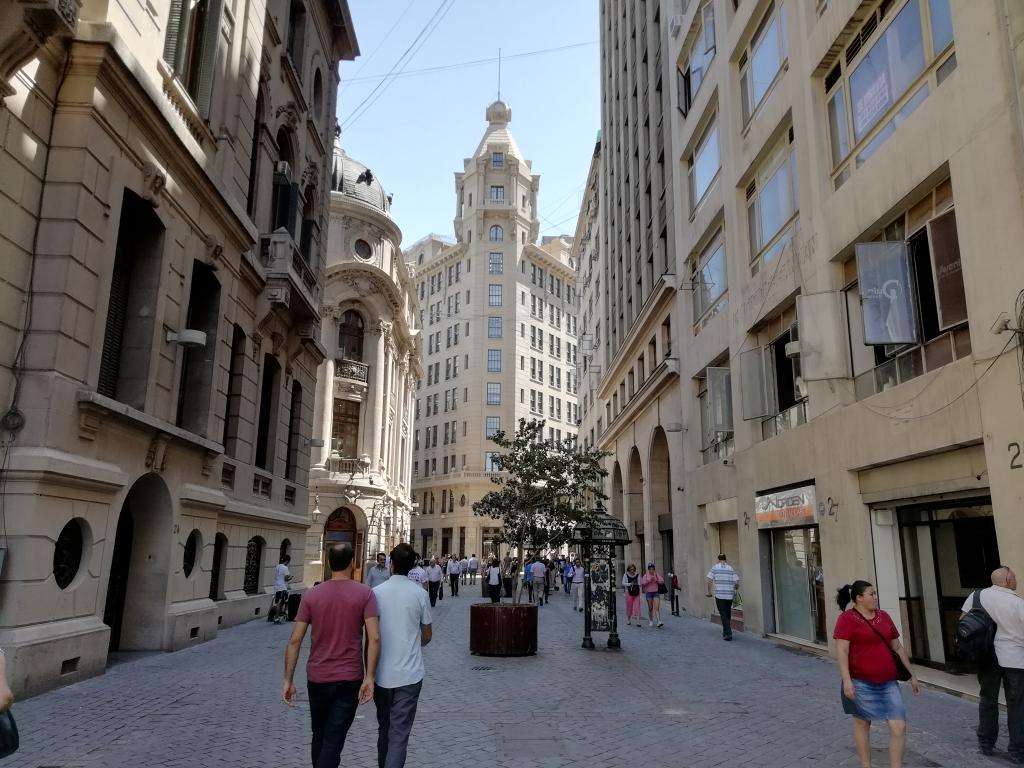 Calle Bandera (Flag Street), Santiago
