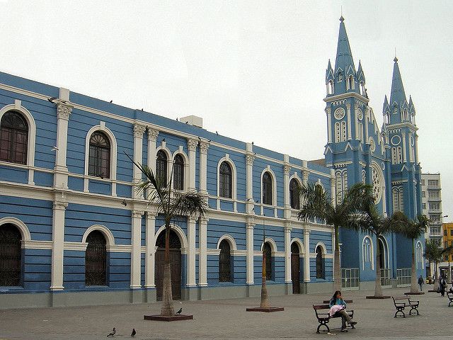 Francia Square, Lima