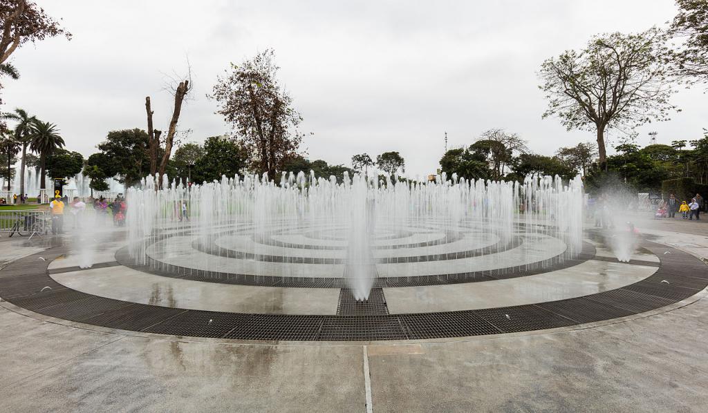 Magic Water Tour, Lima