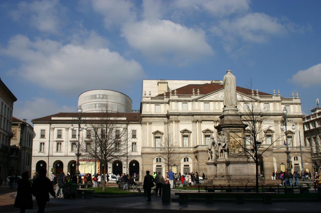 Piazza della Scala (Scala Square), Milan