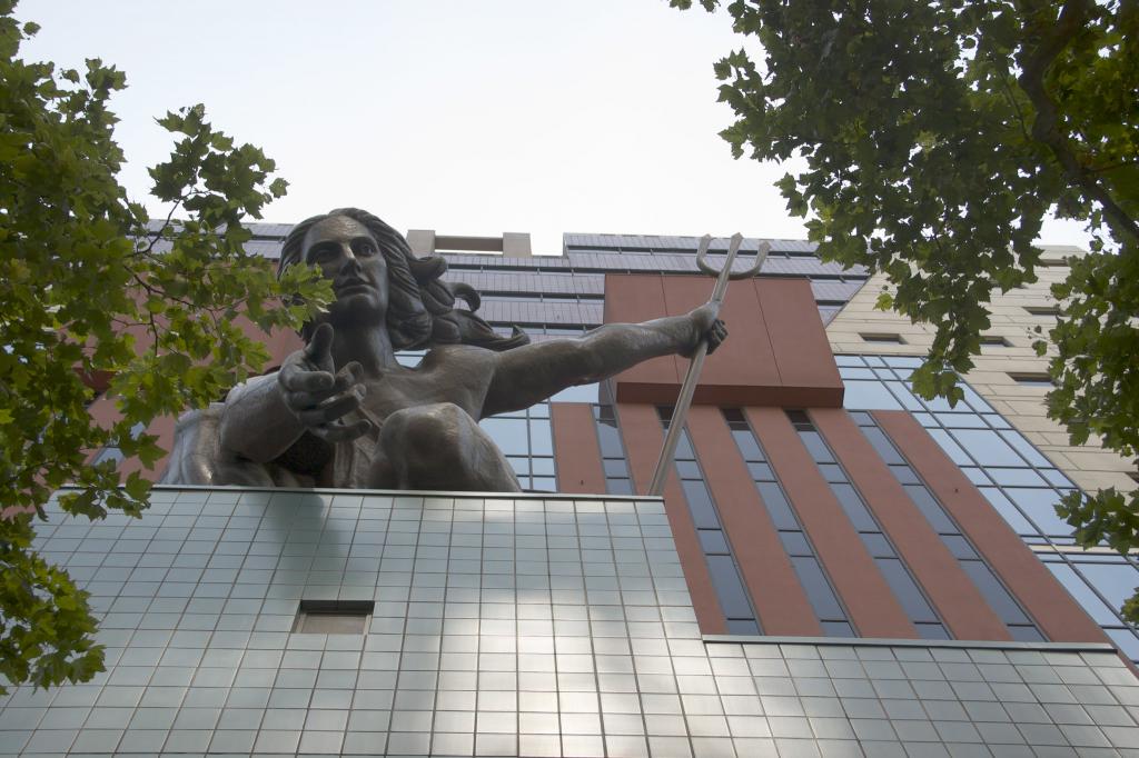Portland Building, Portland