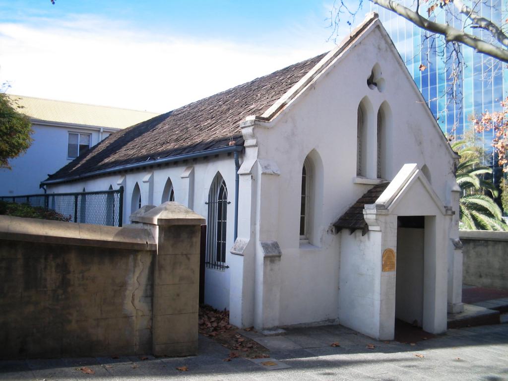 St. John's Pro-Cathedral, Perth