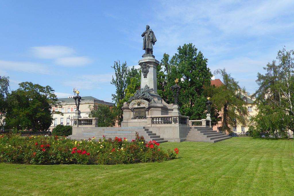 Adam Mickiewicz Monument, Warsaw