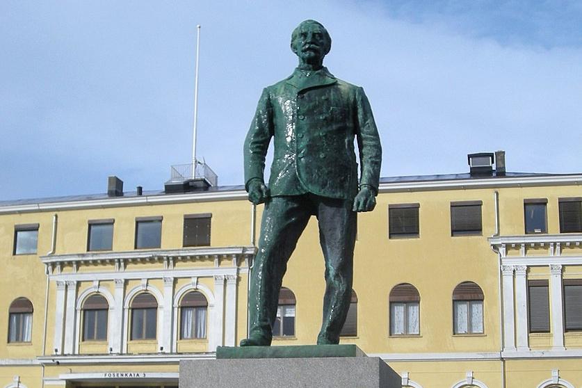 Carl Adolf Dahl Monument, Trondheim