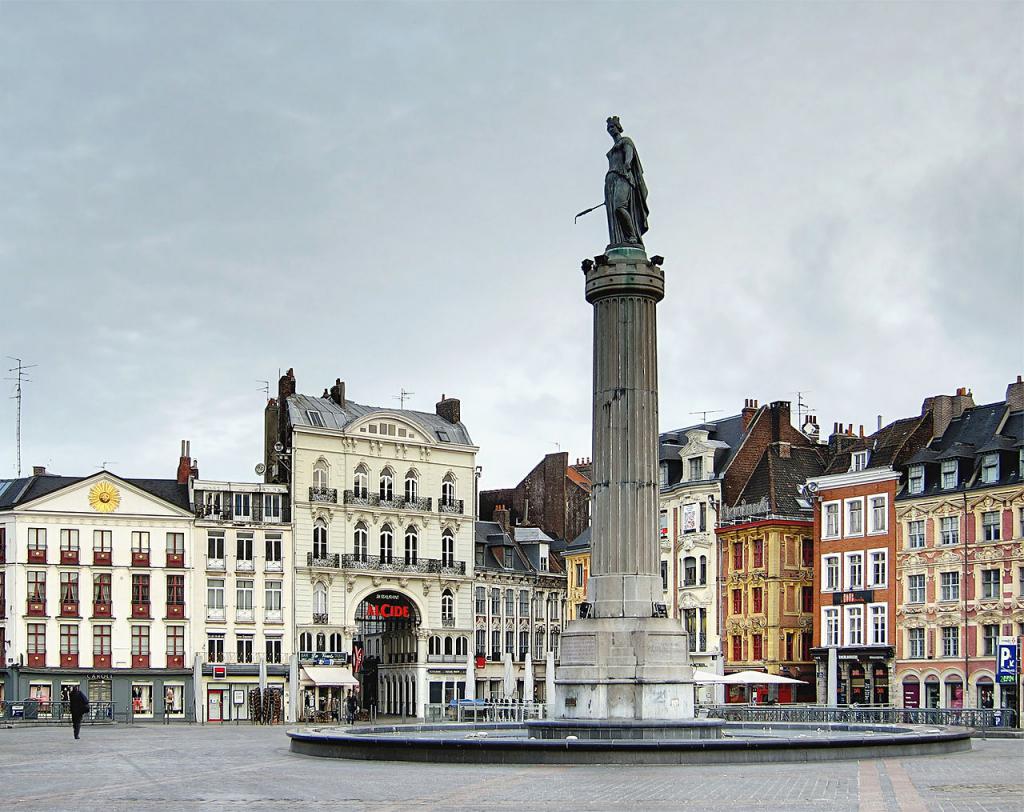 Column of the Goddess, Lille