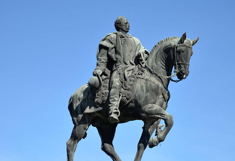Aparicio Saravia Statue, Montevideo
