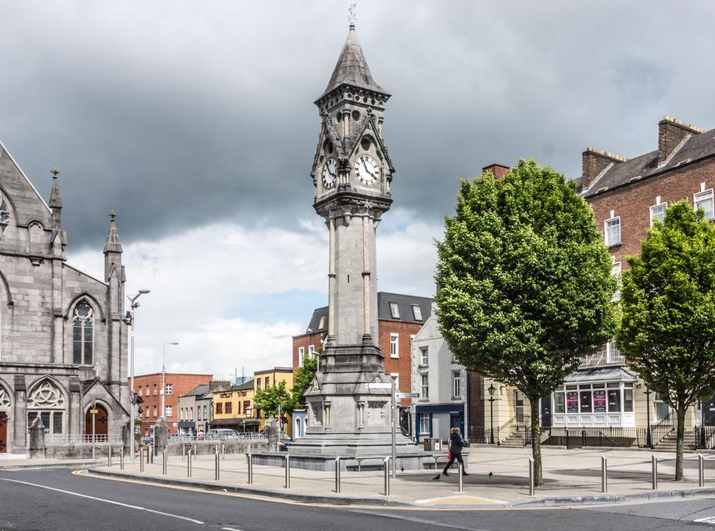Tait Clock, Limerick