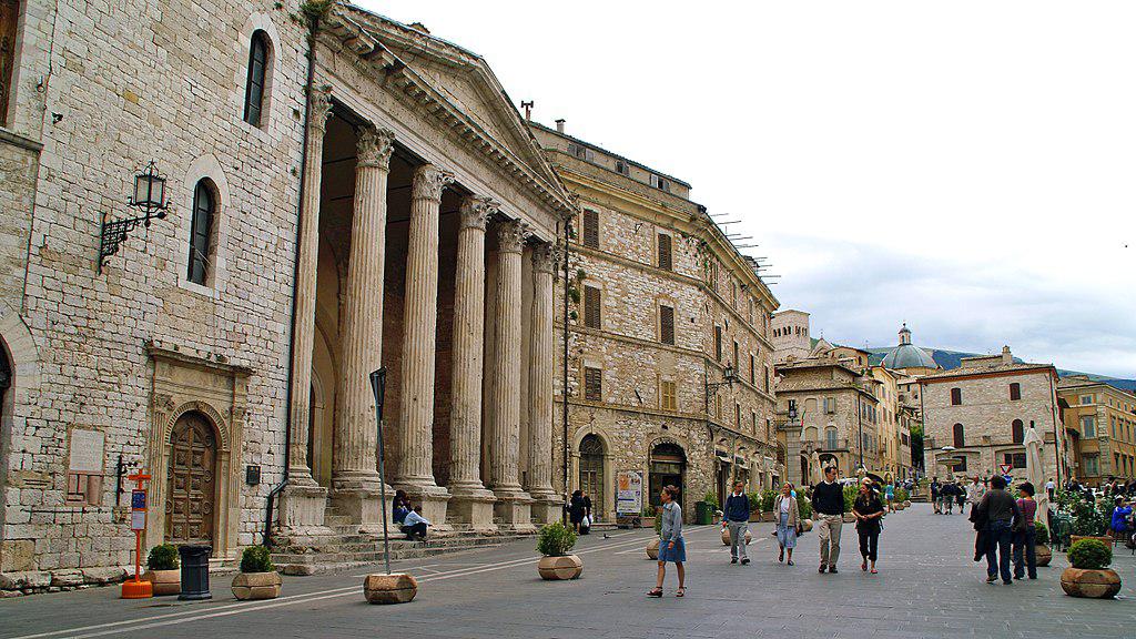 Piazza del Comune (Town Hall Square), Assisi