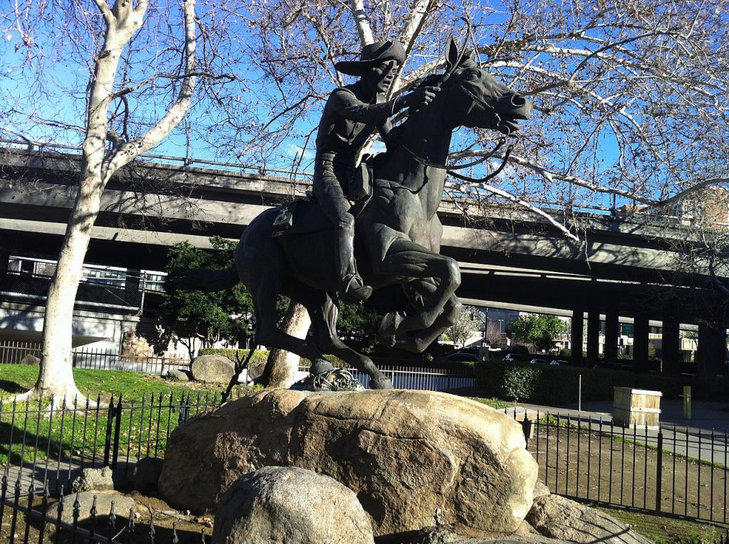 The Pony Express Statue, Sacramento