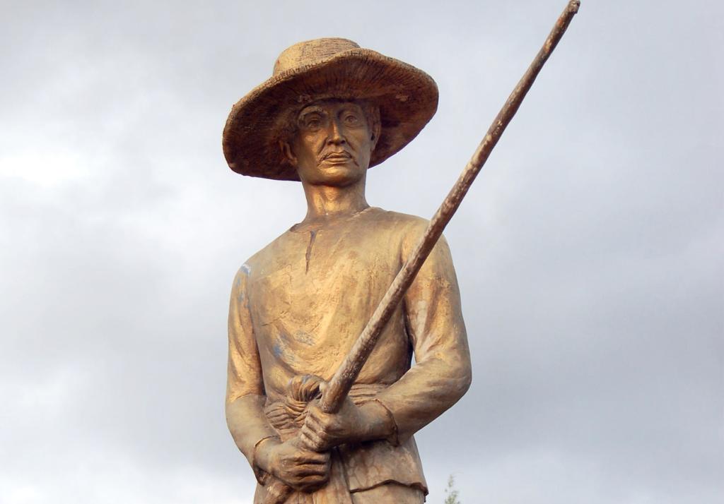 Statue at Karon Lake, Phuket