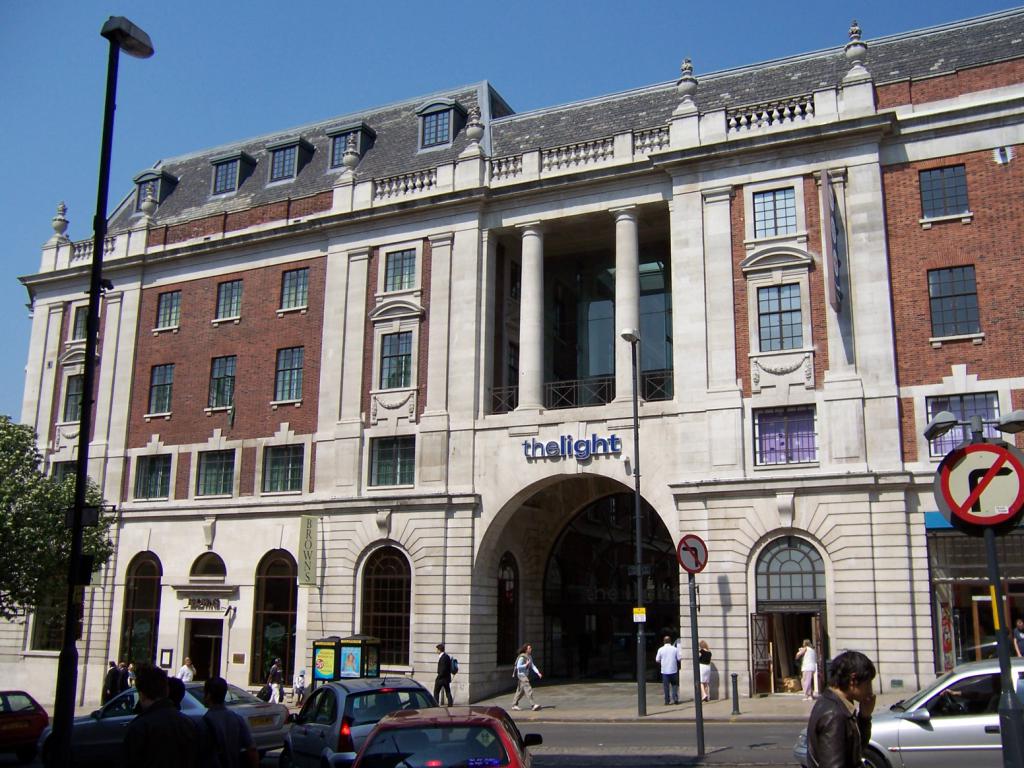 The Light Shopping Center, Leeds