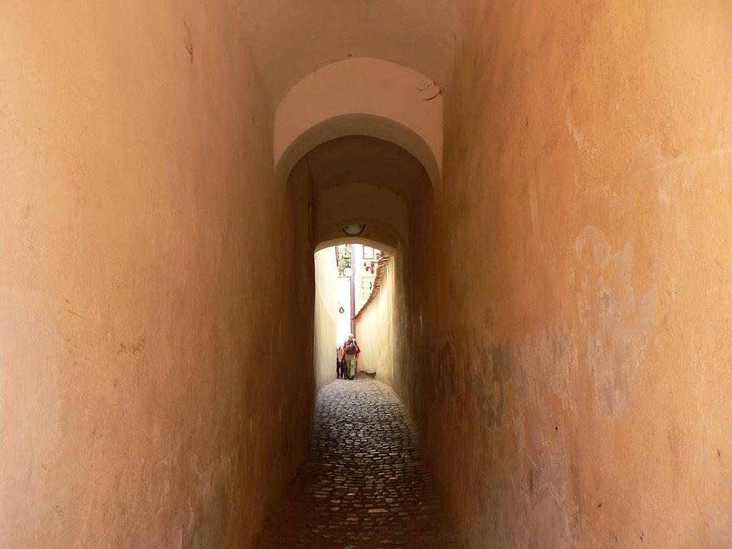 Strada Sforii (Rope Street), Brasov