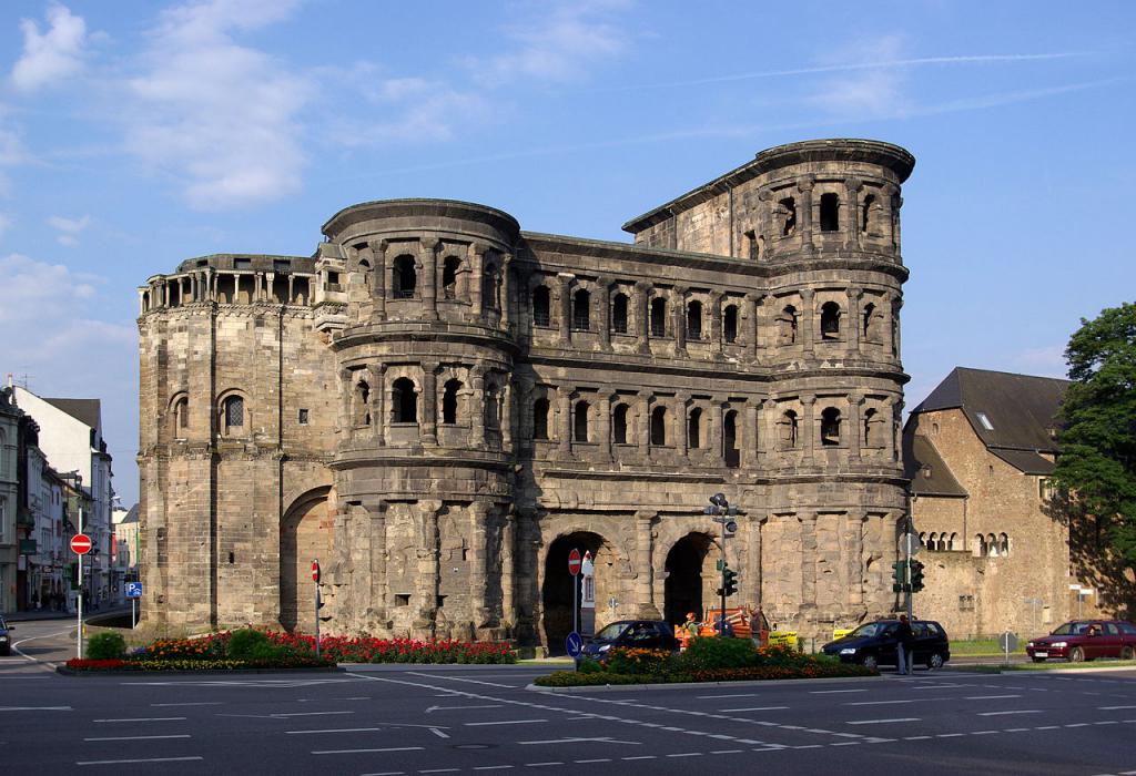 Porta Nigra (Black Gate), Trier