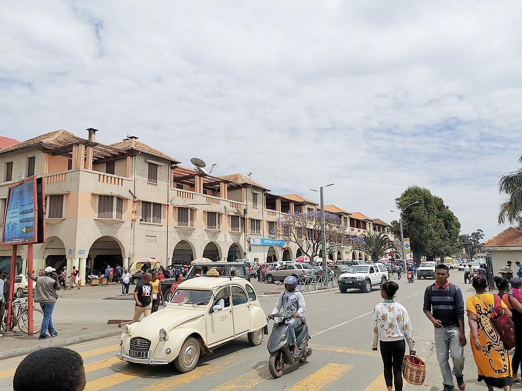 Avenue de l'Independence (Independence Avenue), Antananarivo