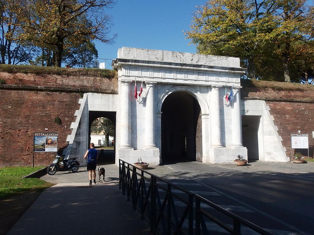 Porta Elisa (Elisa's Gate), Lucca