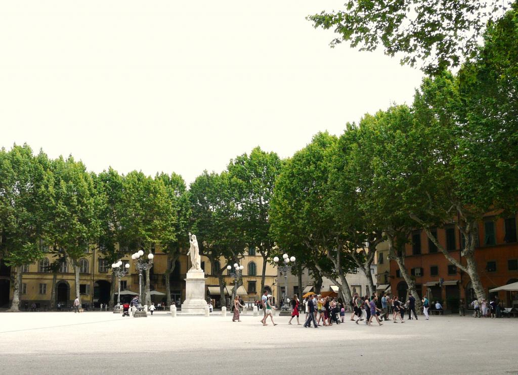 Piazza Napoleone (Napoleon Square), Lucca