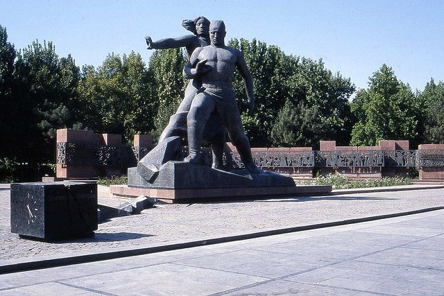 “Courage” Memorial, Tashkent