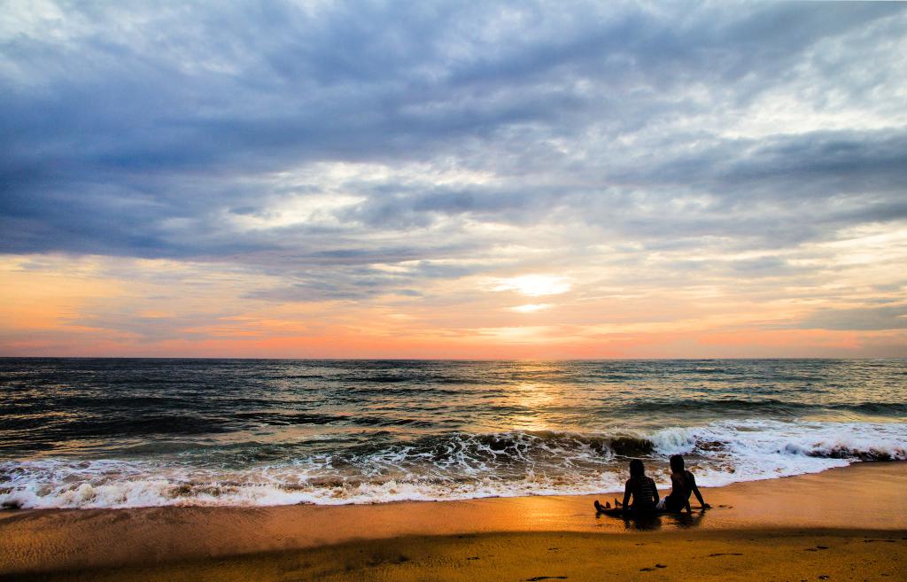Mount Lavinia Beach, Colombo
