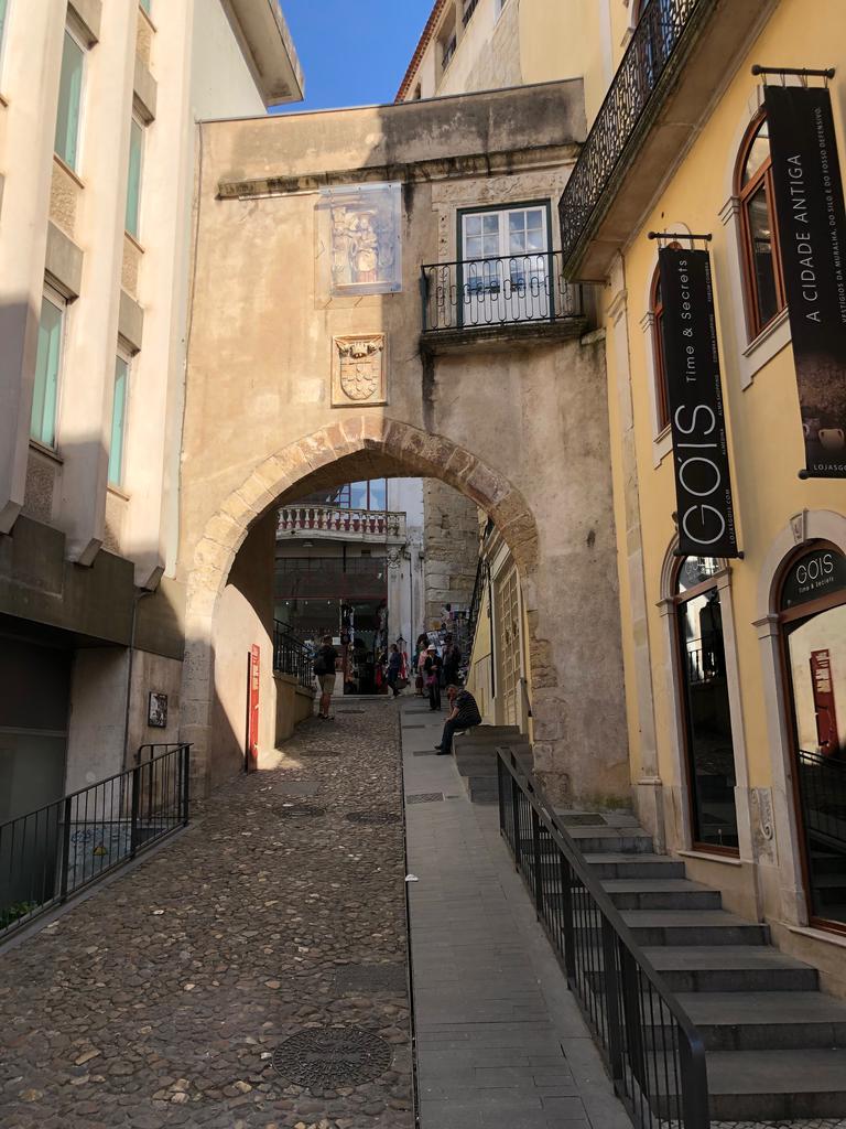 Arco de Almedina (Almedina Arch), Coimbra