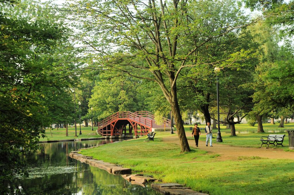 Elm Park Worcester Mass