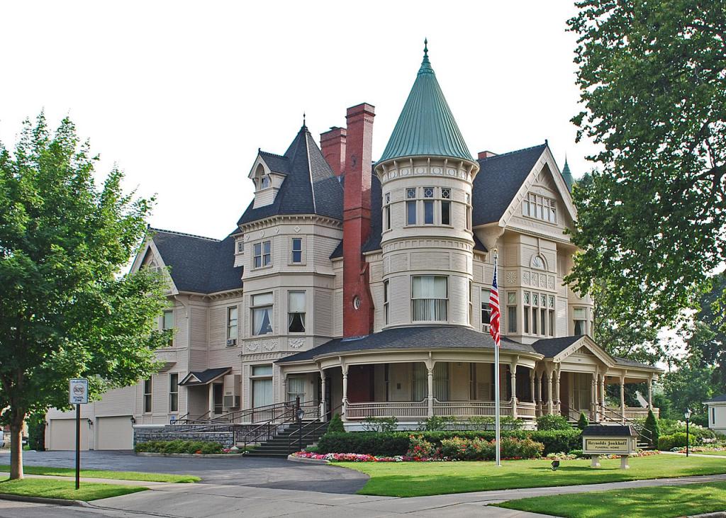Perry Hannah House and Central Historic District, Traverse City