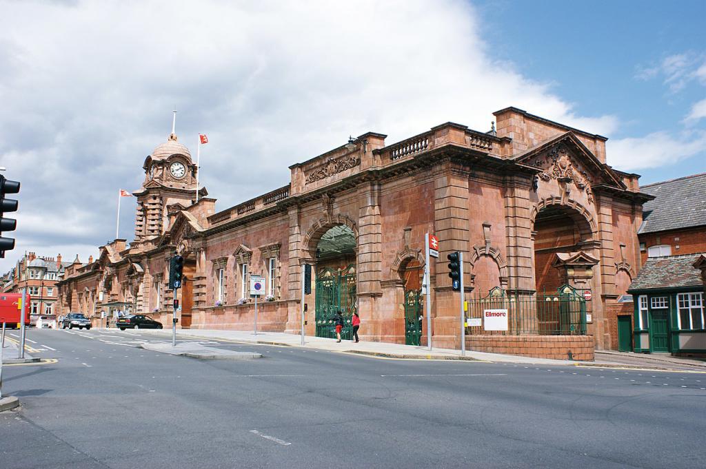 Nottingham Railway Station, Nottingham