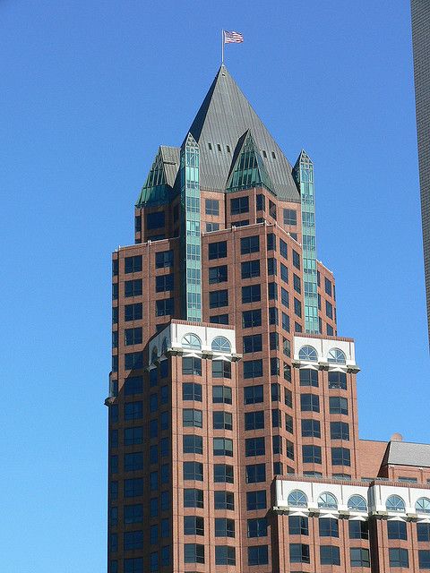 Milwaukee Center Building, Milwaukee