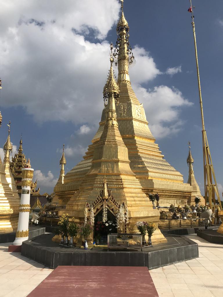 Shwe Phone Pwint, Yangon