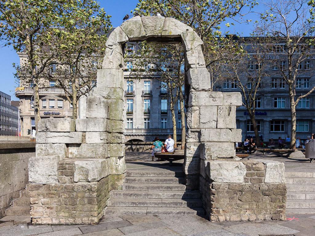 Roman Gate, Cologne