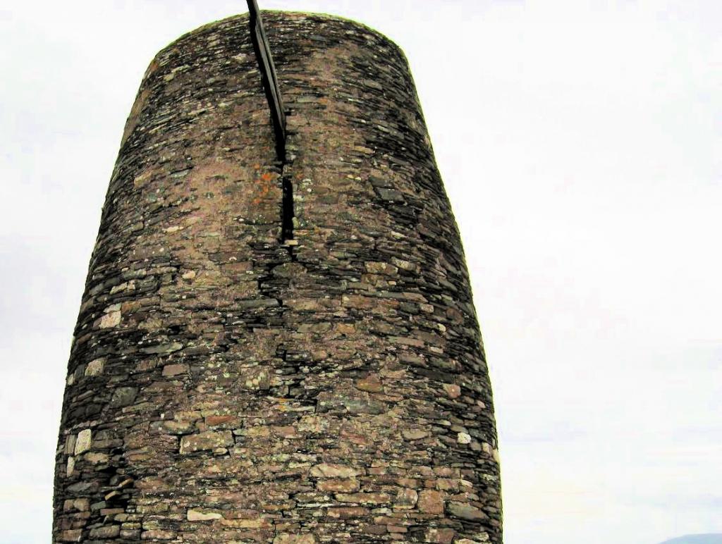 Eask Tower, Dingle
