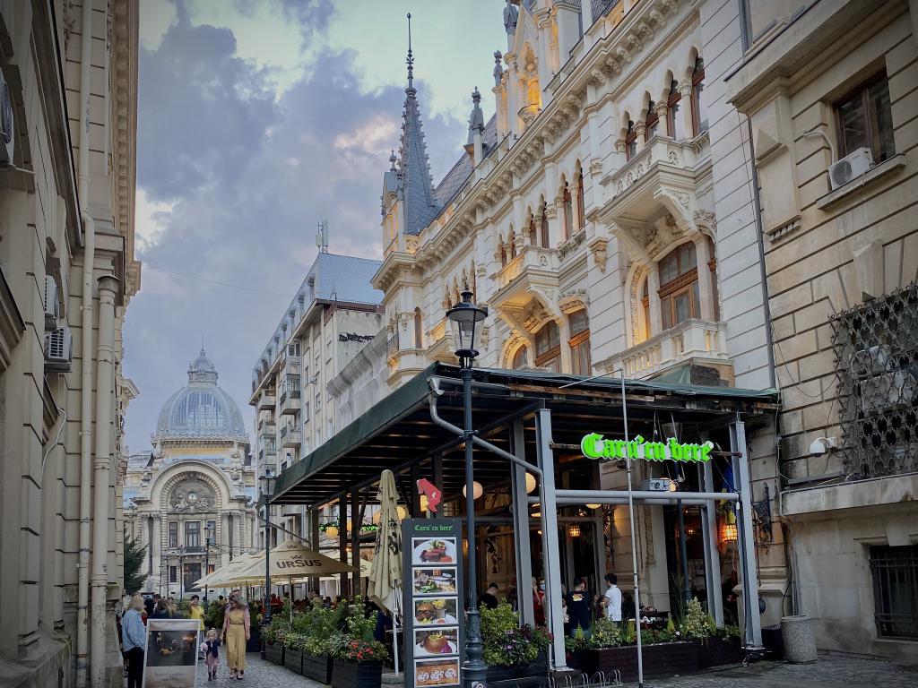 Caru’ cu Bere (The Beer Wagon), Bucharest
