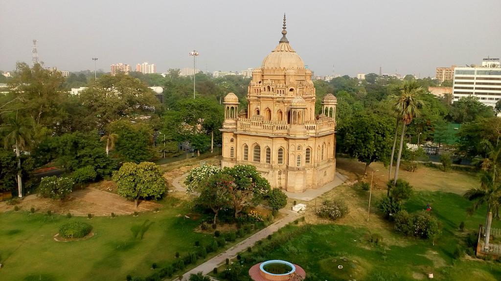 Mushir Zadi Tomb, Lucknow