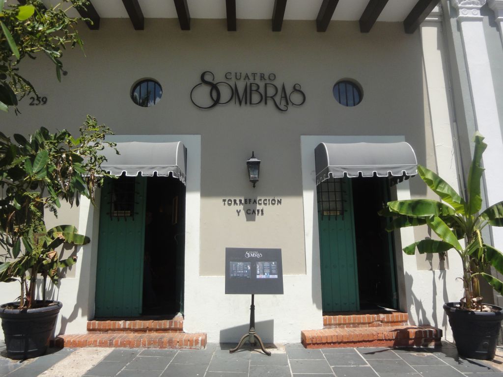 Cuatro Sombras San Juan